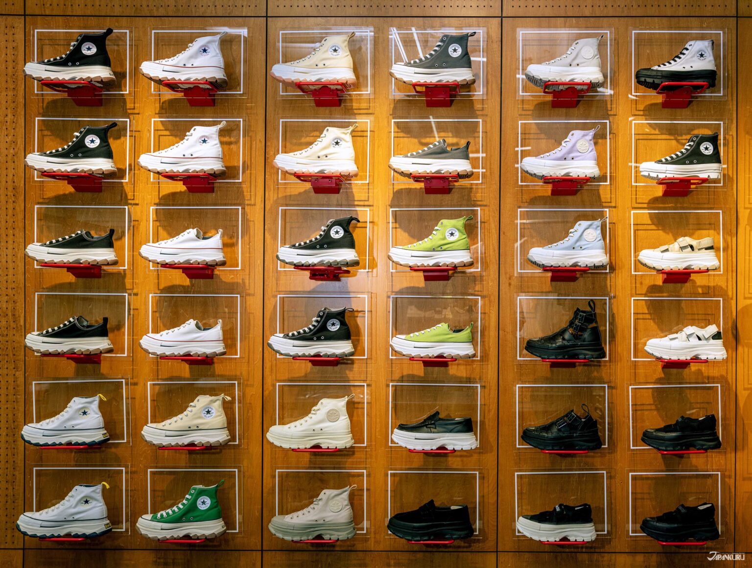 Shop Japanese Fashion at Converse Japan’s First Tokyo Flagship CONVERSE ...